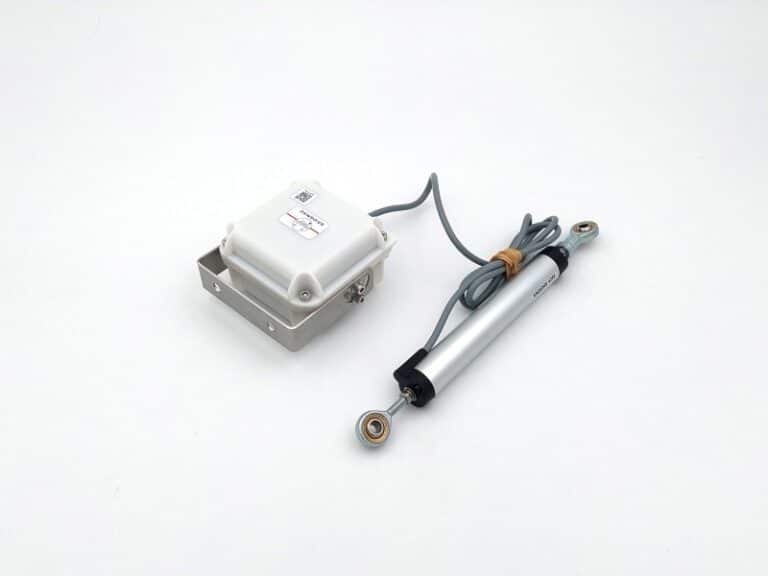 R2 Gauge – Large-range connected crack monitor